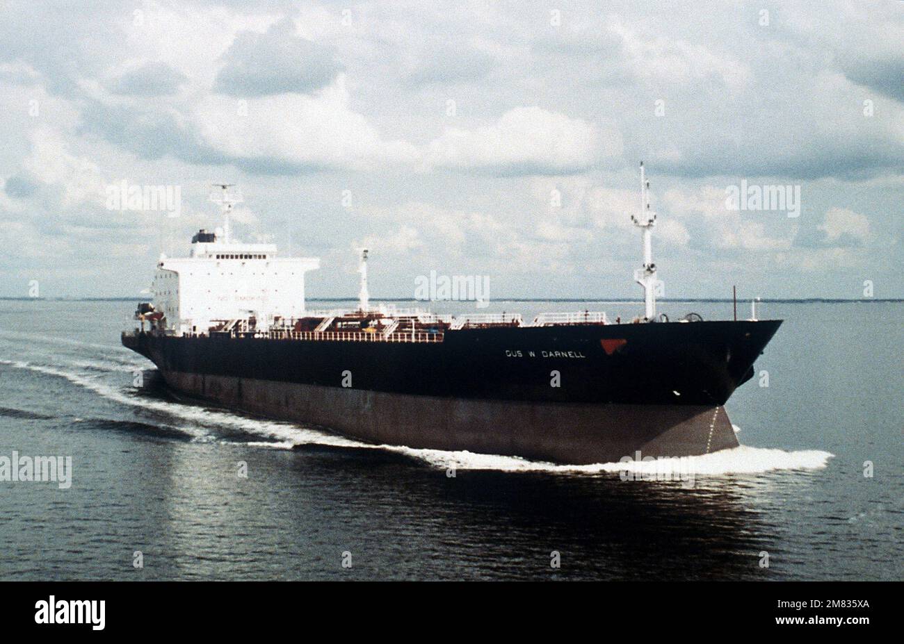 A starboard bow view of the tanker USNS GUS W. DARNELL (T-AOT 1121 ...