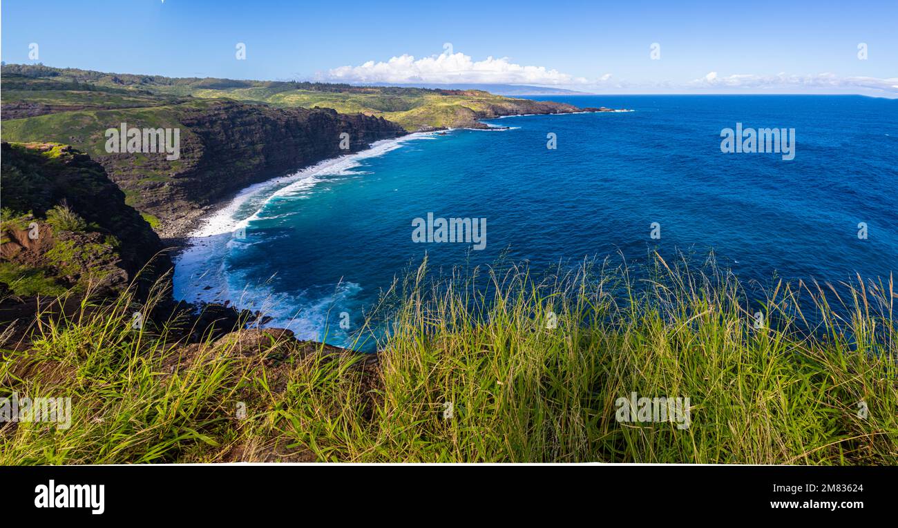 Sea Cliffs Along The Maui Coastline From The Ohai Trail Overlook, Maui ...