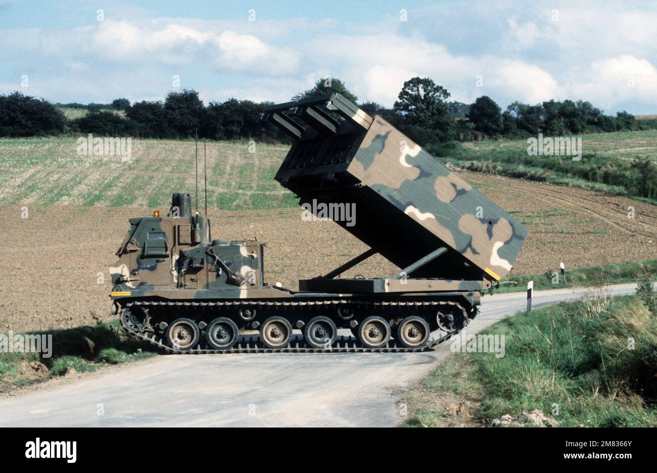 DA-ST-86-00208. Subject Operation/Series: REFORGER '85 Base: Bonnland ...