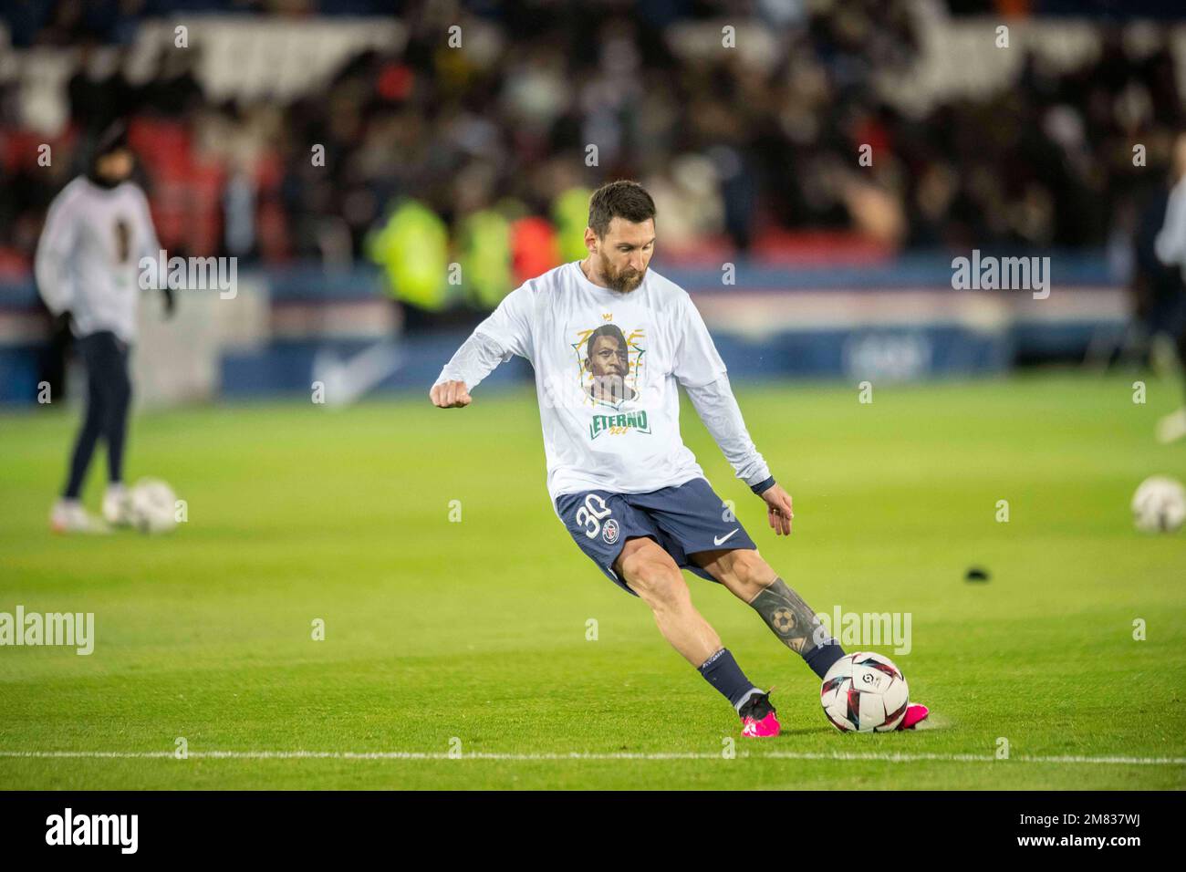 Messi psg shirt hi-res stock photography and images - Alamy