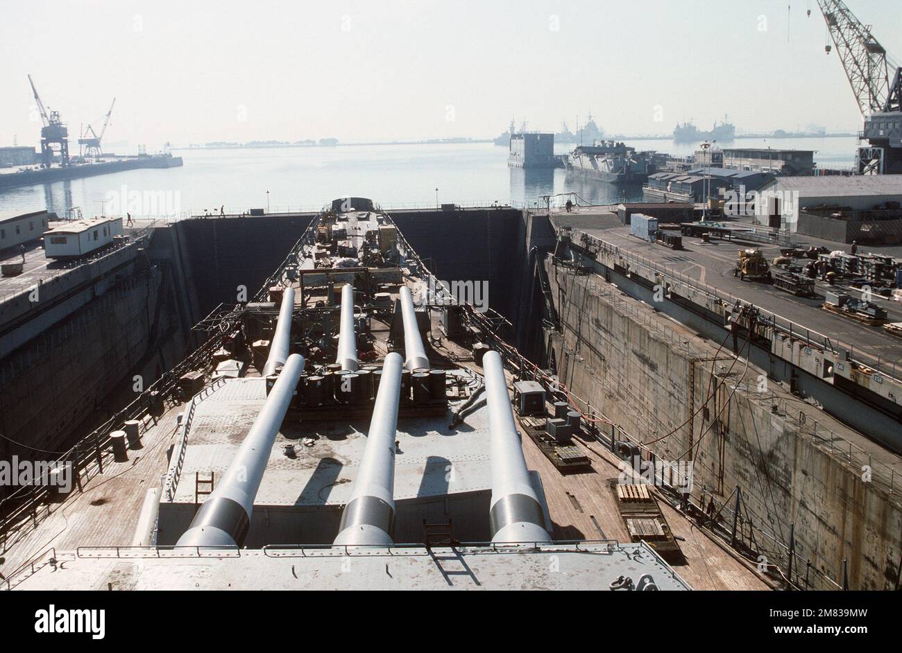Long beach naval shipyard hi-res stock photography and images - Alamy