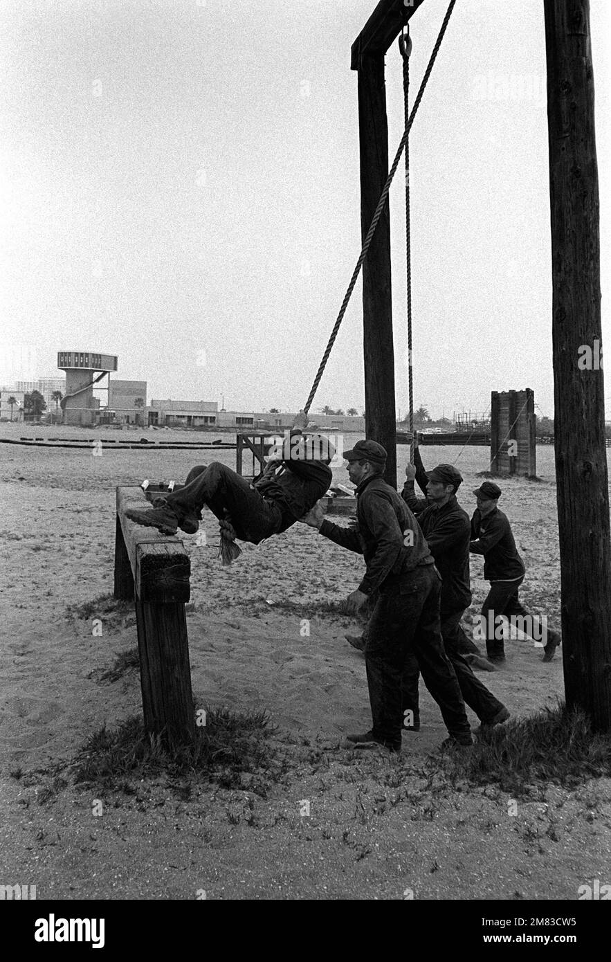 A U.S. Navy Basic Underwater Demolition/Sea-Air-Land (SEAL) (BUD/S ...