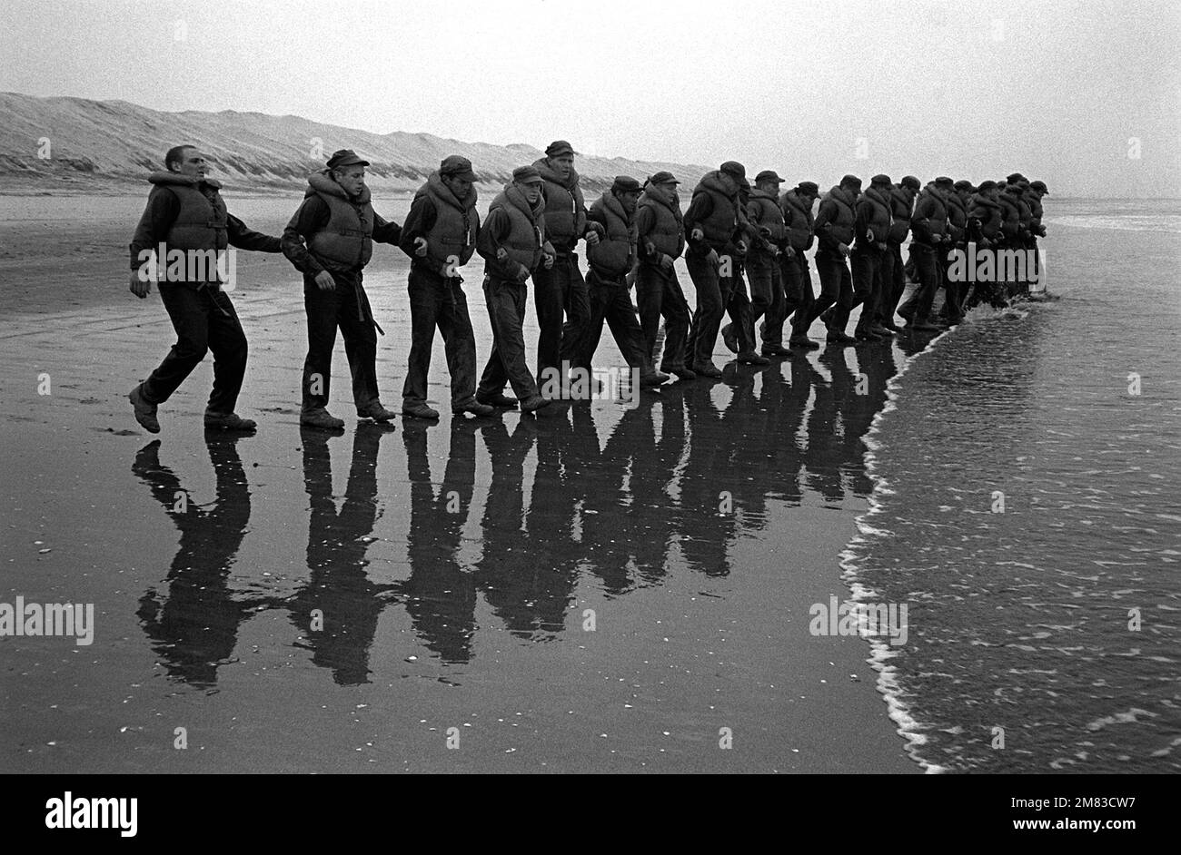 A U.S. Navy Basic Underwater Demolition/Sea-Air-Land (SEAL) (BUD/S ...