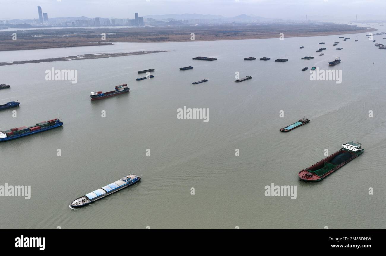Aerial photo shows cargo ships carrying various kinds of Spring ...