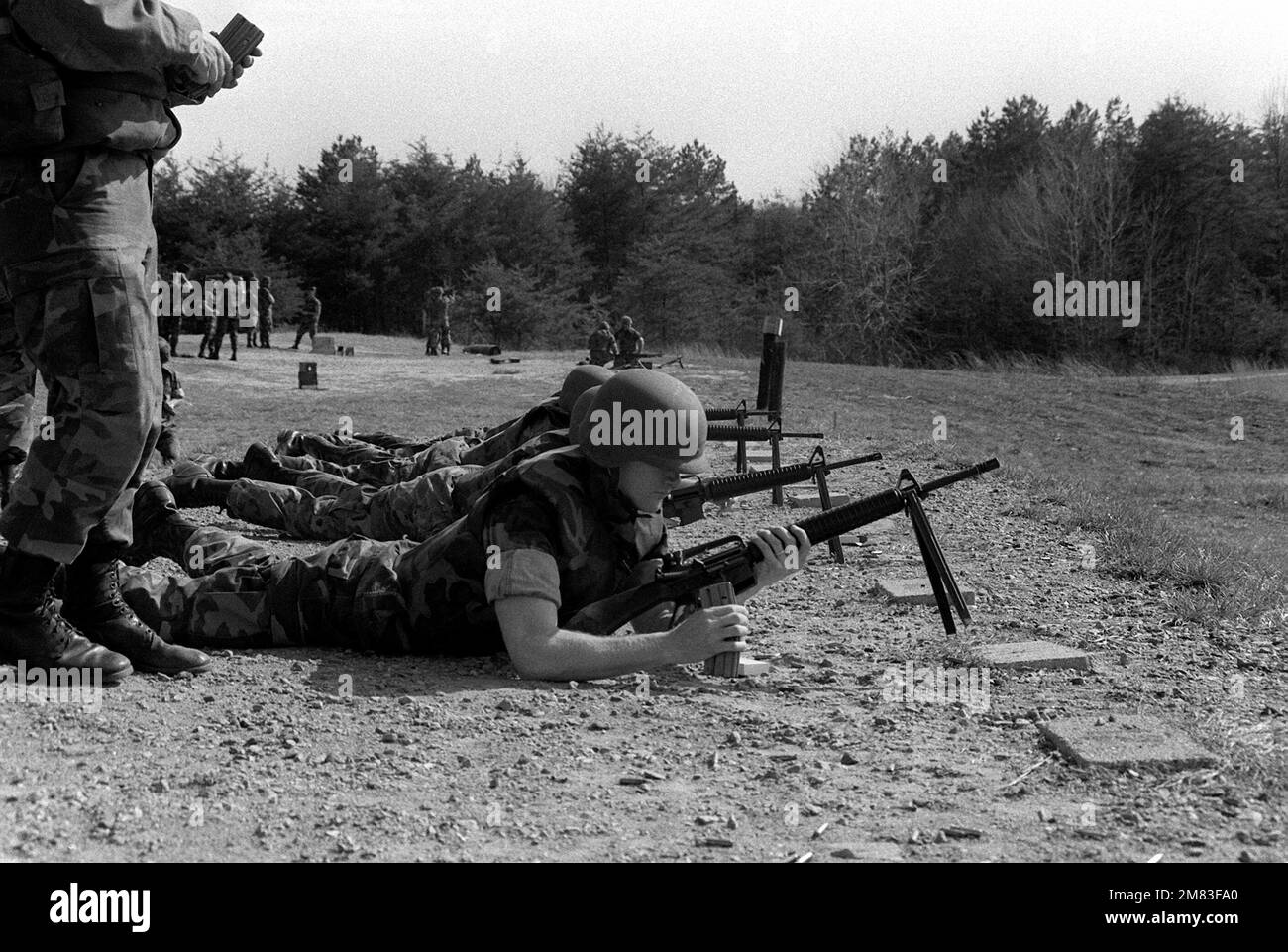 Members of the Navy ROTC participate in M-16A2 rifle familiarization ...