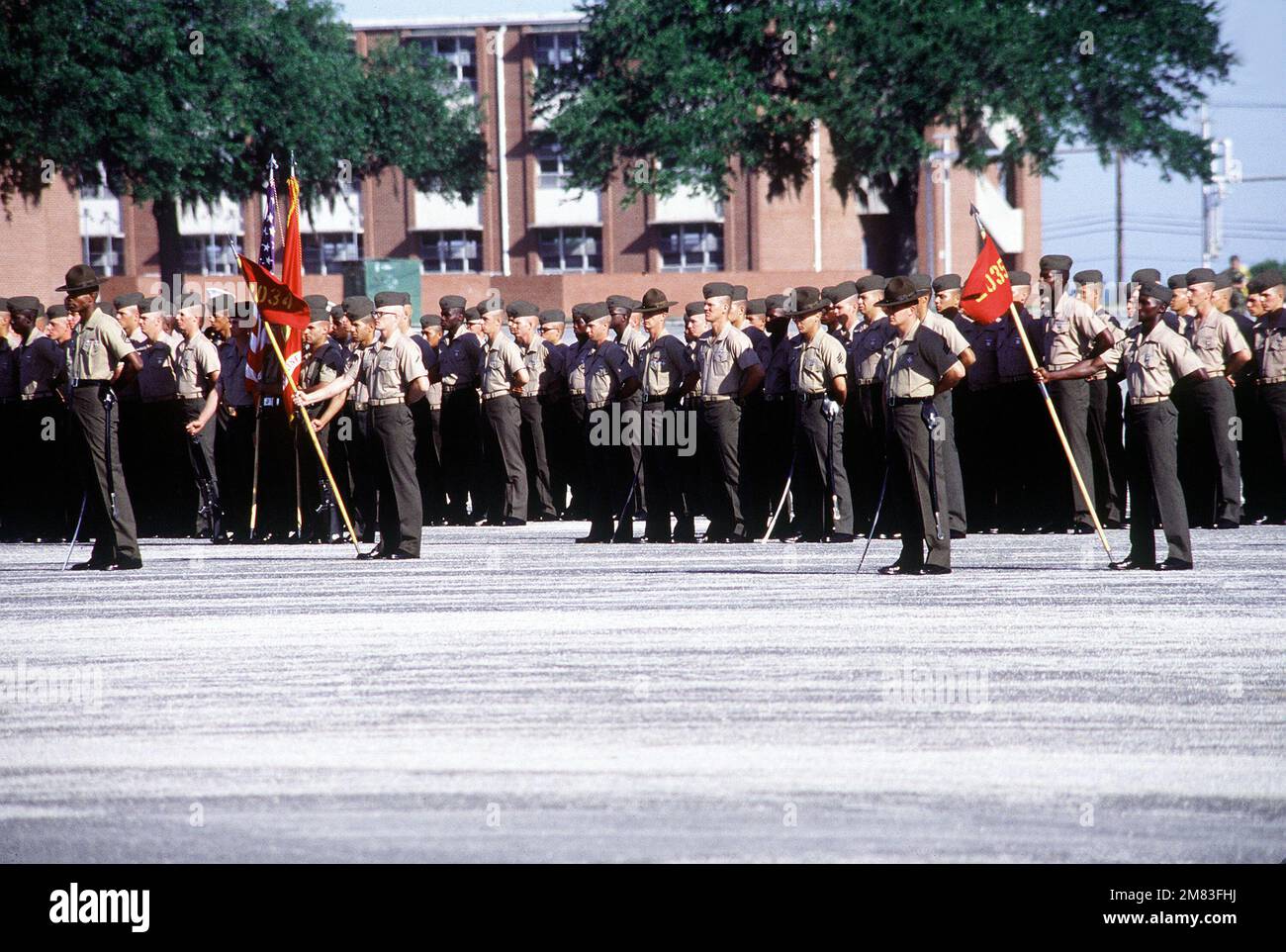 Marine corps graduation hi-res stock photography and images - Alamy