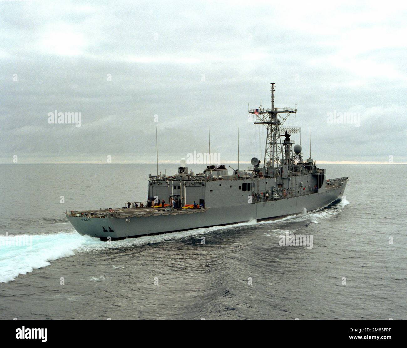 A starboard quarter view of the guided missile frigate USS FORD (FFG-54 ...