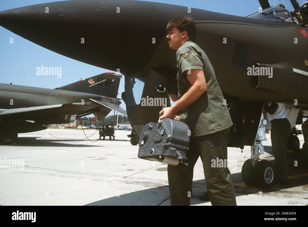 DF-ST-86-09659. Subject Operation/Series: SOLID SHIELD 85 Base: Mcas ...