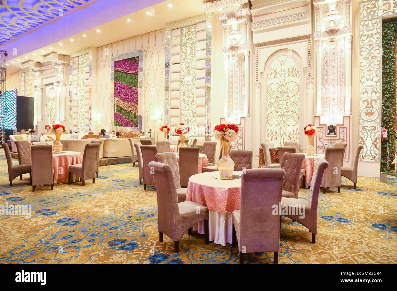 The Beautiful Decorations cultural program, Wedding Decorations, props ...