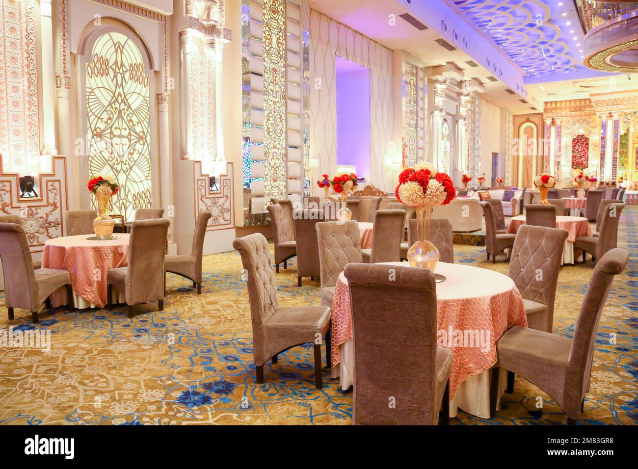 The Beautiful Decorations cultural program, Wedding Decorations, props ...