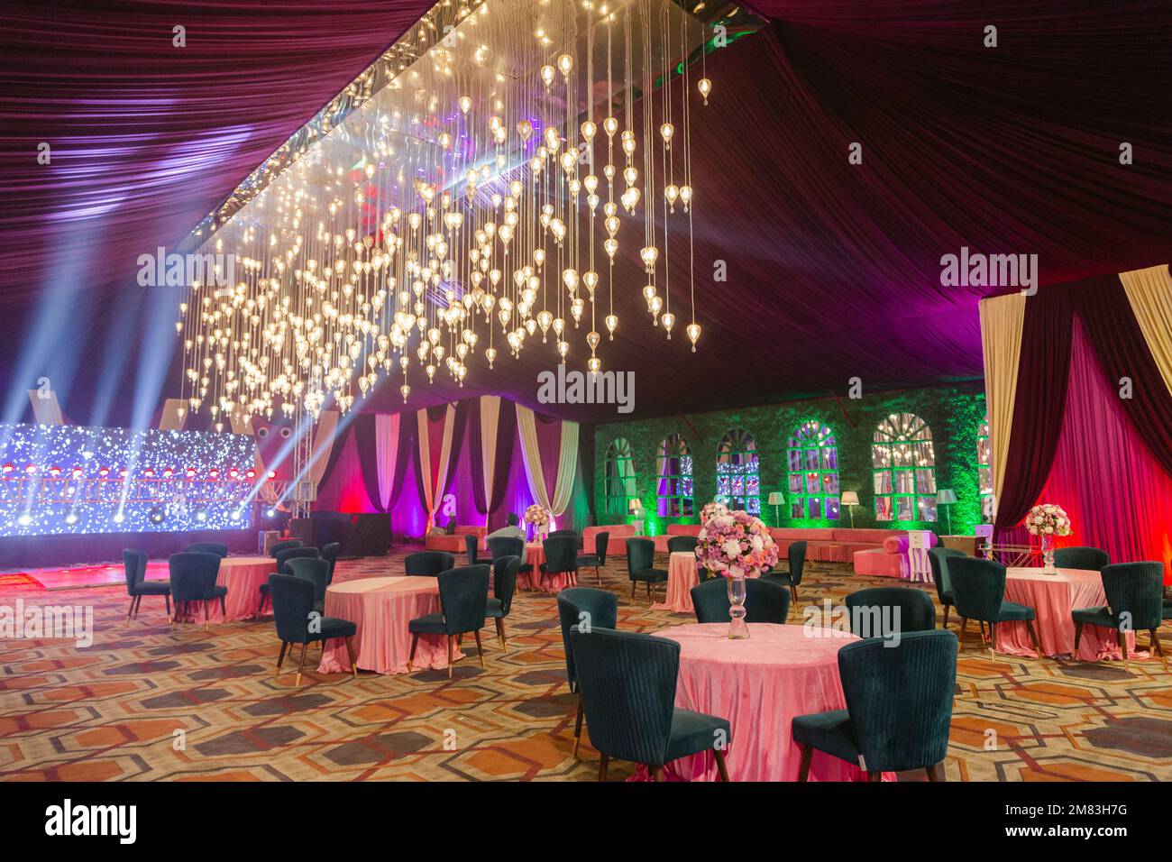 The Beautiful Decorations cultural program, Wedding Decorations, props ...