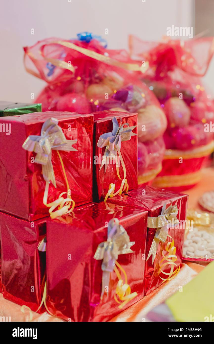 The Beautiful Decorations cultural program, Wedding Decorations, props ...