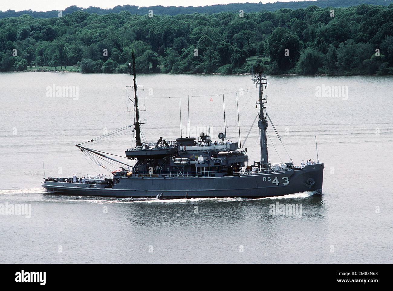 Uss recovery hi-res stock photography and images - Alamy