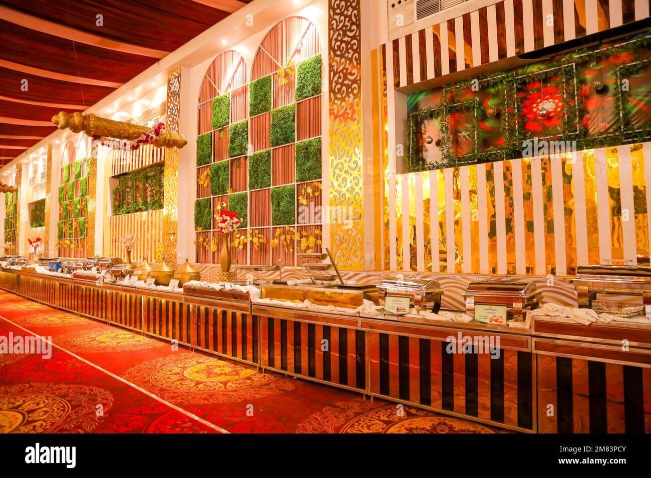 The Beautiful Decorations cultural program, Wedding Decorations, props ...