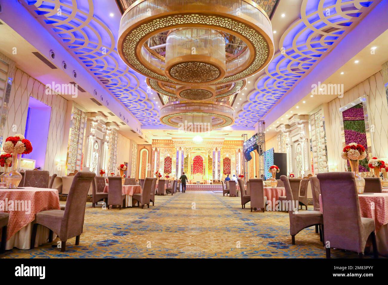 The Beautiful Decorations cultural program, Wedding Decorations, props ...