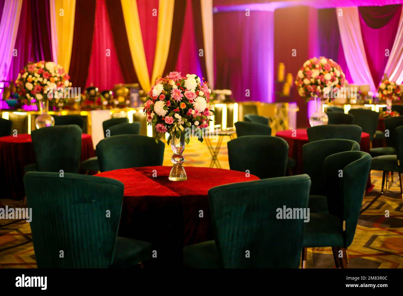 The Beautiful Decorations cultural program, Wedding Decorations, props ...