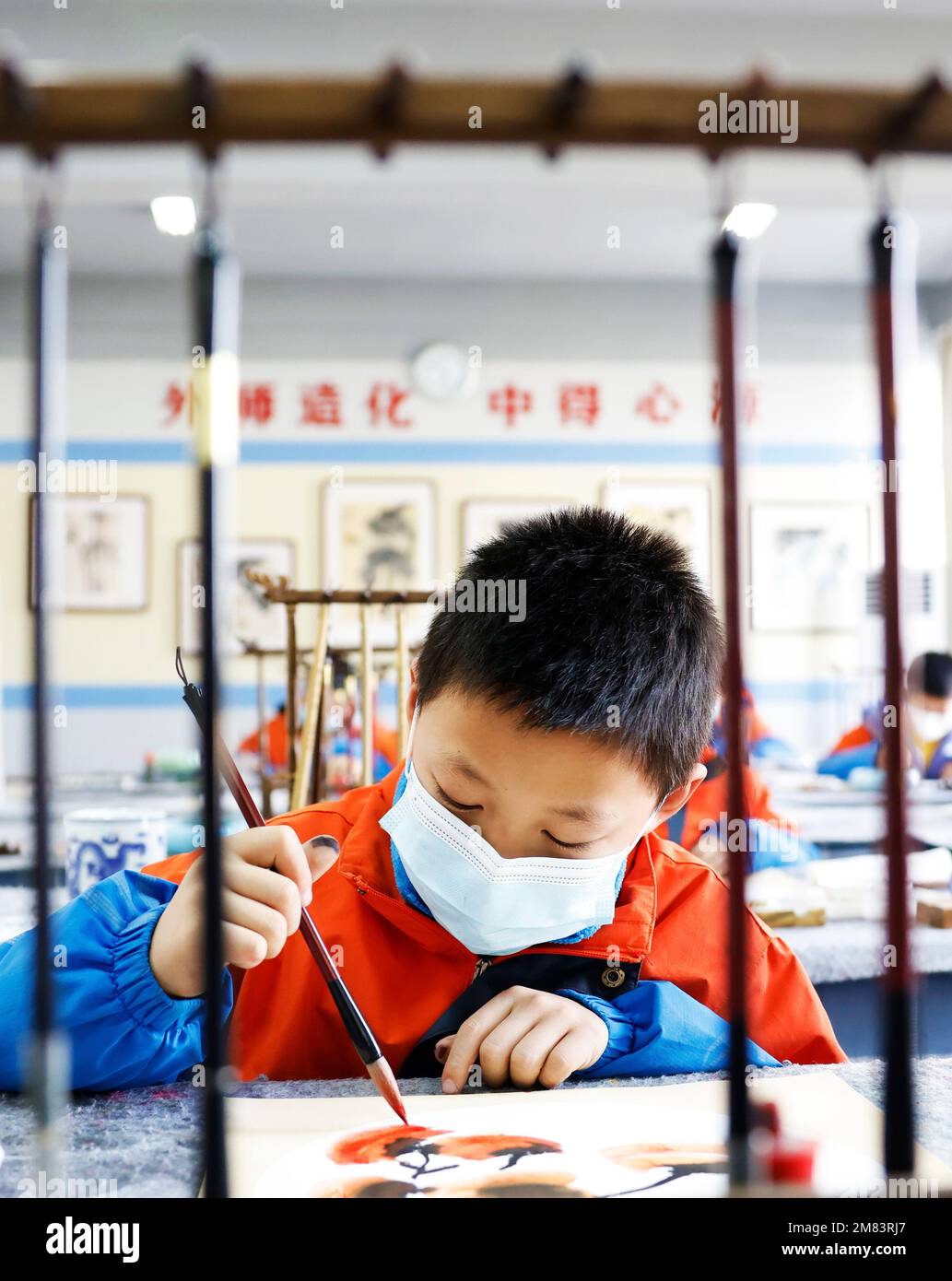 Chinese children painting hi-res stock photography and images - Alamy