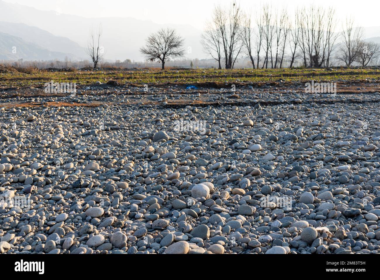 Dry rocky river bottom hi-res stock photography and images - Alamy