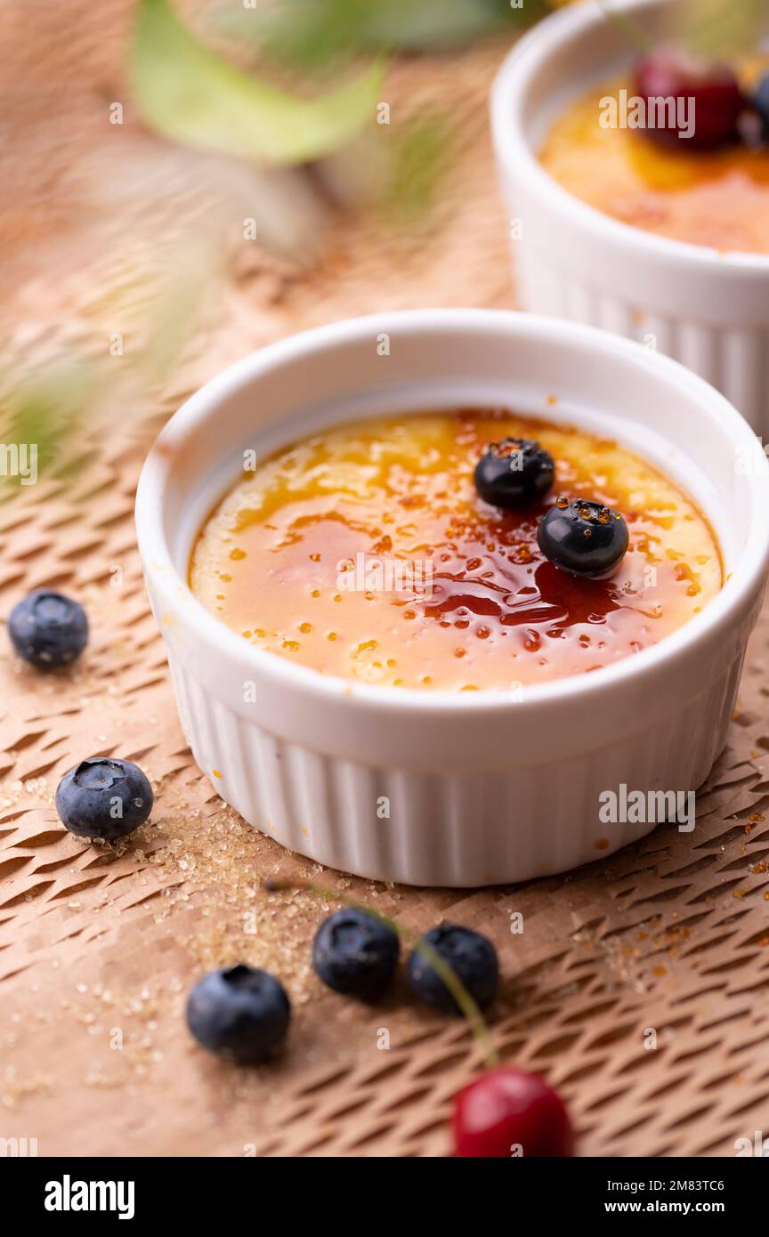 Creme brulee bowls french vanilla hi-res stock photography and images ...