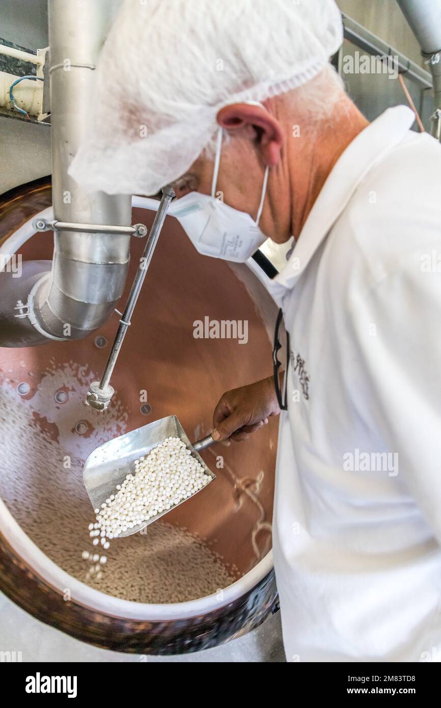 ANIS DE FLAVIGNY FACTORY (ANISE-FLAVORED SWEETS), FLAVIGNY SUR OZERAIN ...