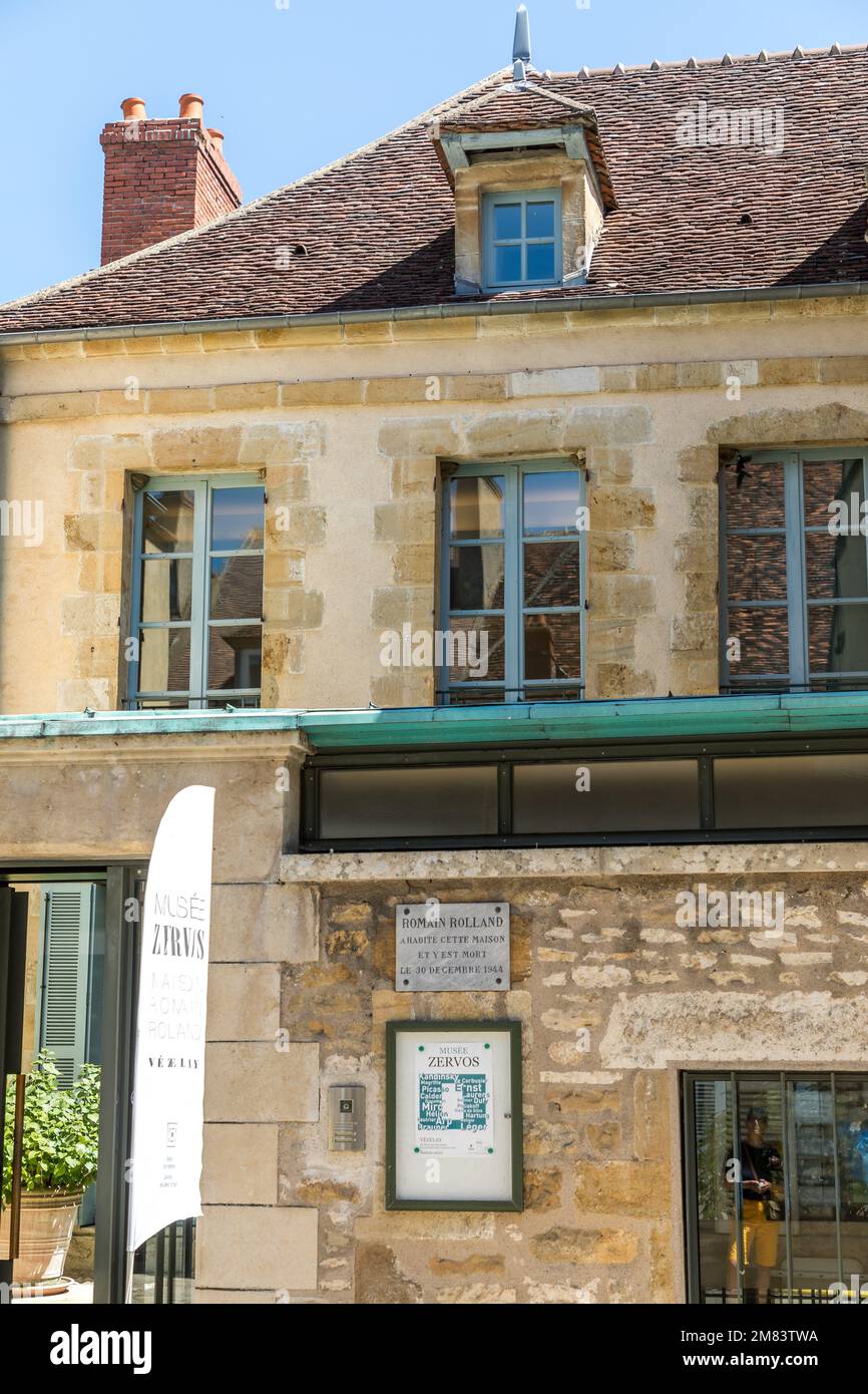 Zervos museum hi-res stock photography and images - Alamy