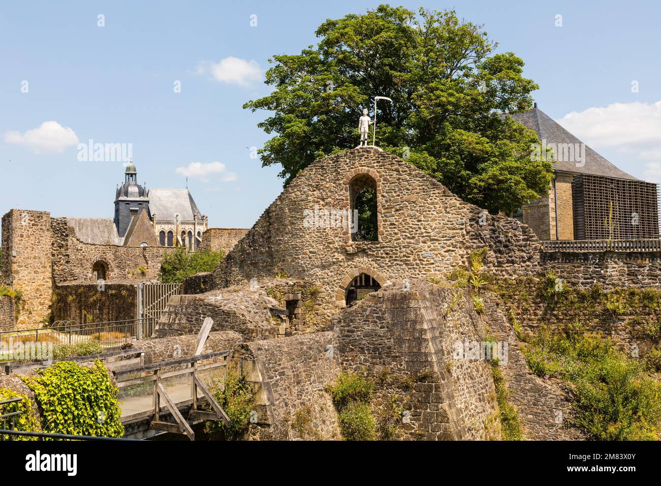 MUSEUM OF THE CHATEAU OF MAYENNE, (53) MAYENNE, PAYS DE LA LOIRE Stock ...