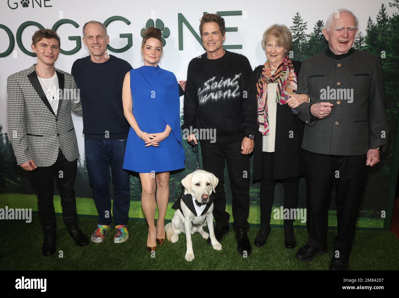 Johnny Berchtold, Fielding Marshall, Kimberly Williams-Paisley,Baxter ...