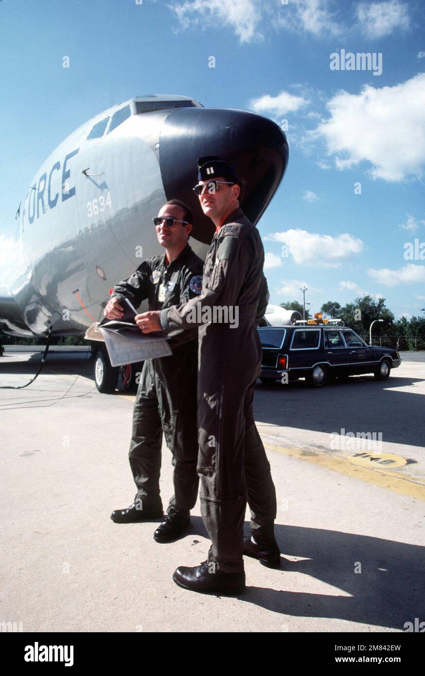 Warner crosby hi-res stock photography and images - Alamy