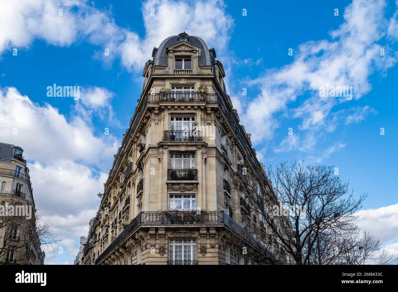 Paris, beautiful buildings place Denfert-Rochereau in the 14e ...