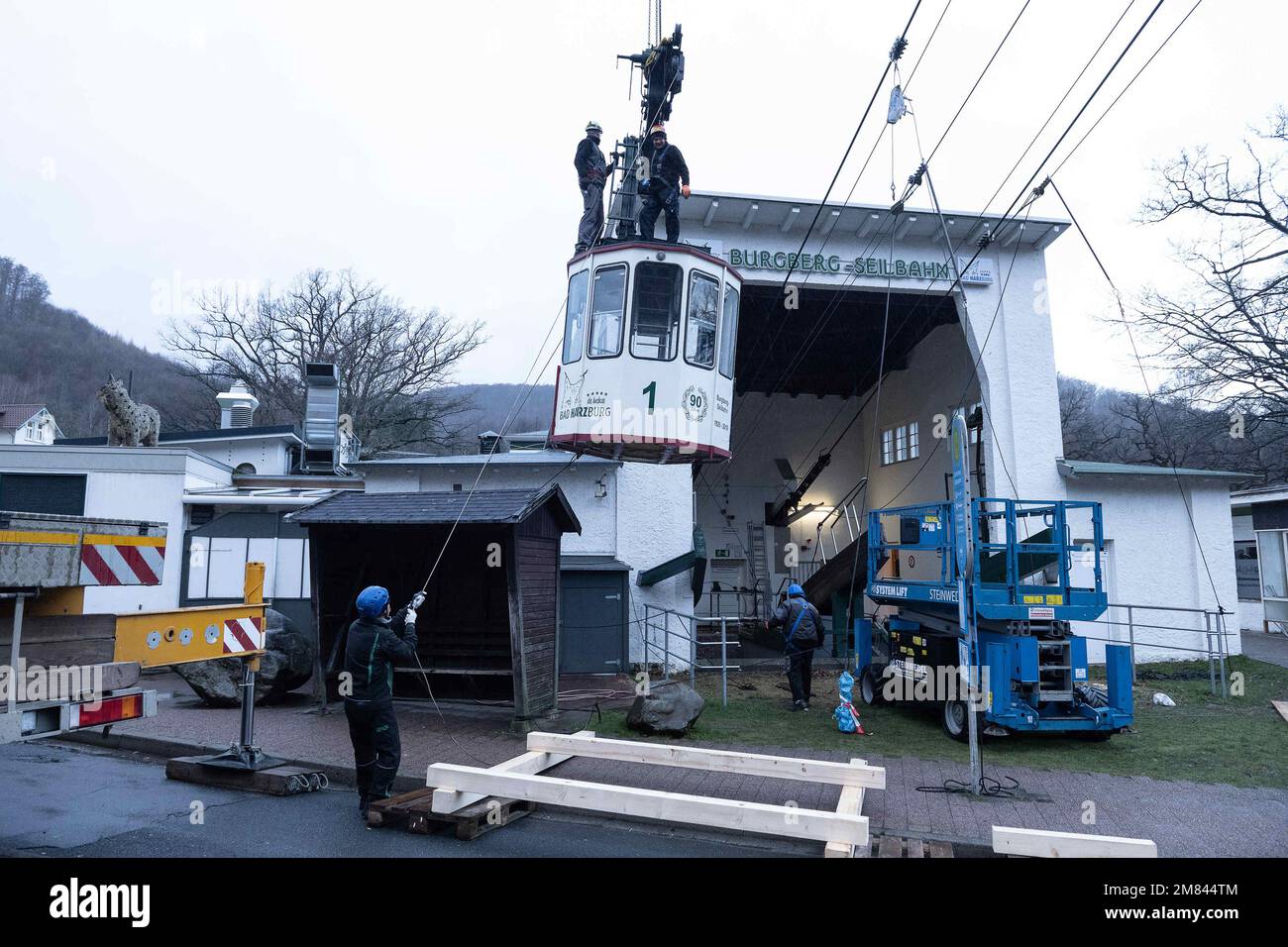 Bad Harzburg, Germany. 12th Jan, 2023. A cabin of the Burgberg cable ...