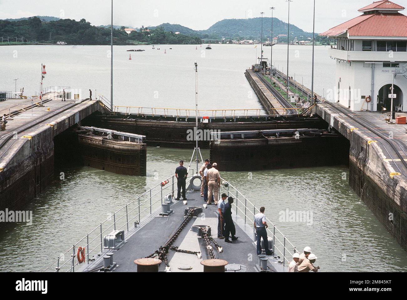 Panama canal operation hi-res stock photography and images - Alamy
