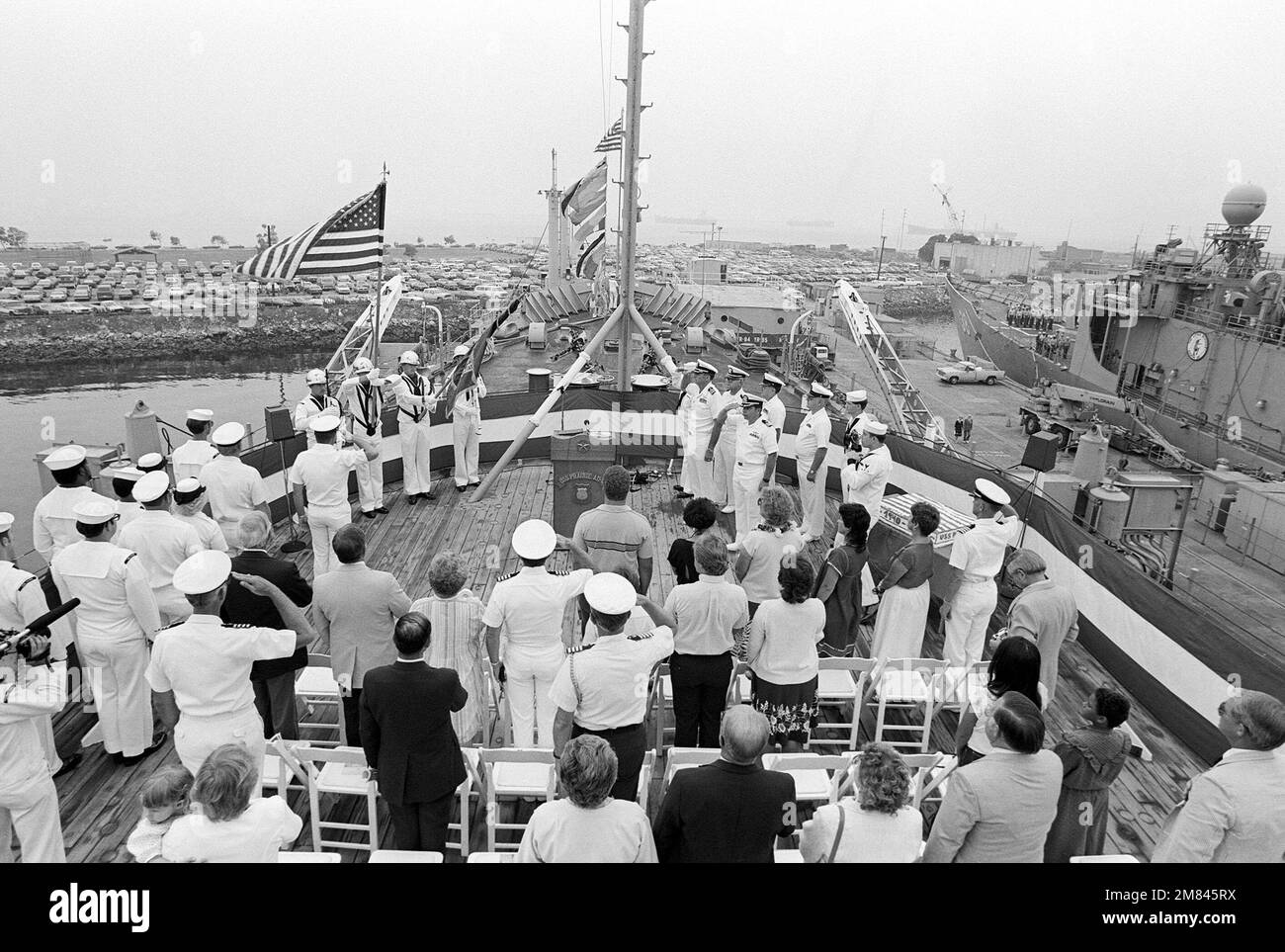 Long beach naval shipyard Black and White Stock Photos & Images - Alamy