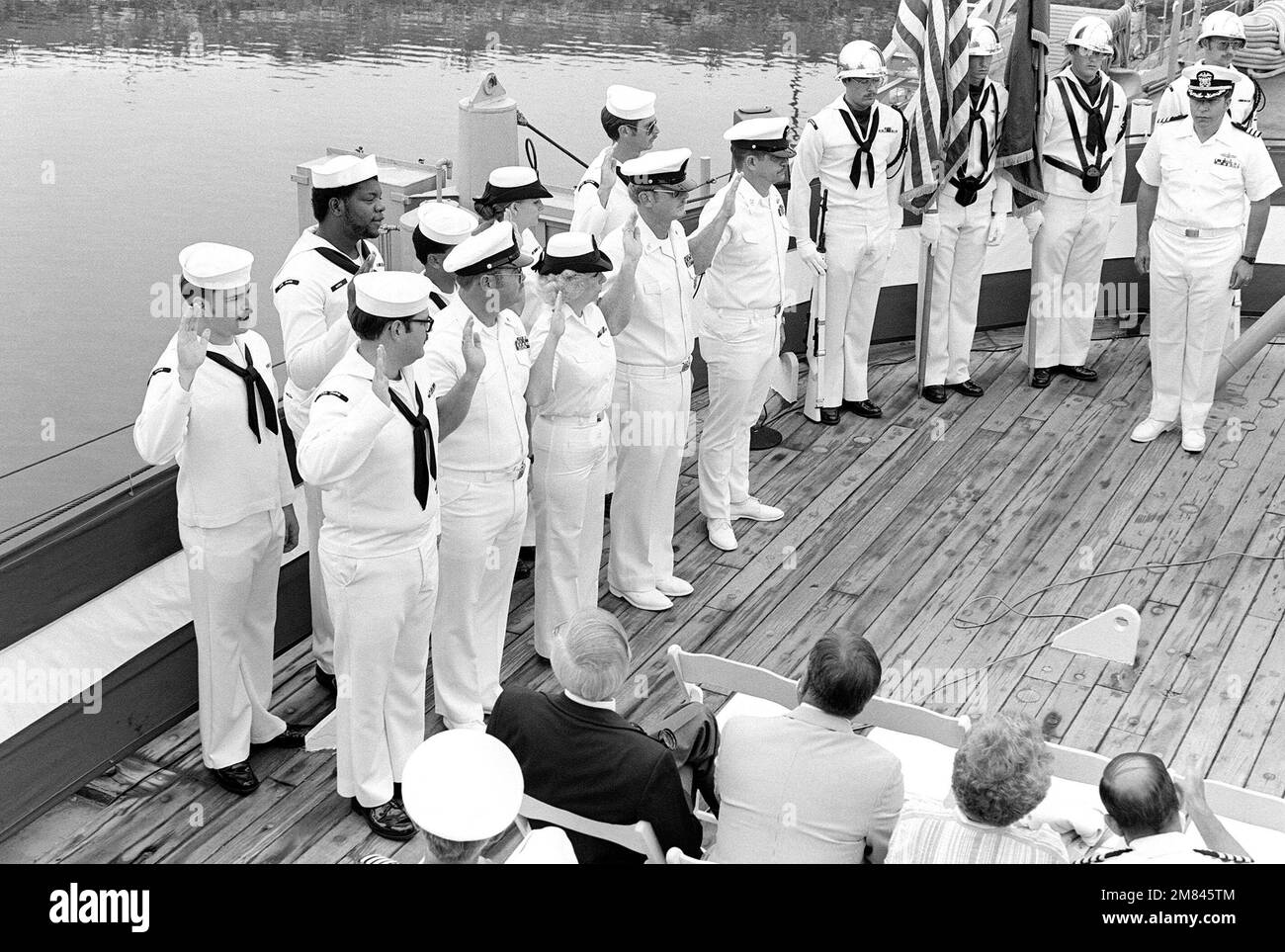 Long beach naval shipyard hi-res stock photography and images - Alamy