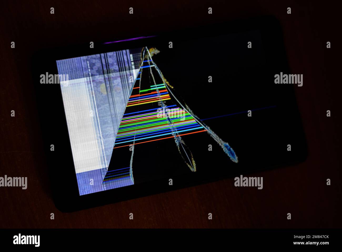 Broken tablet screen hi-res stock photography and images - Alamy