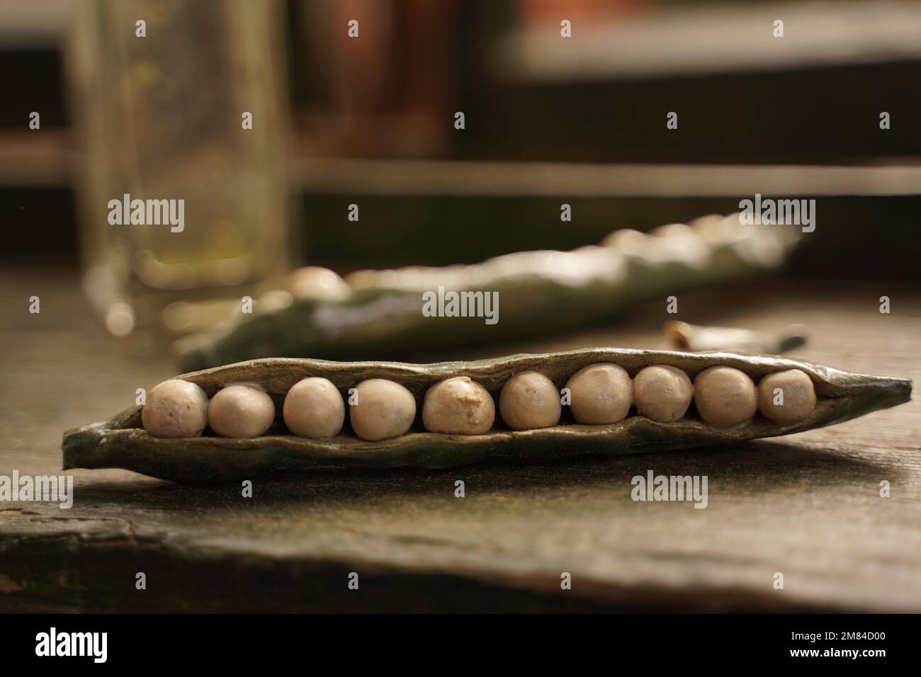 Wood pea hi-res stock photography and images - Alamy