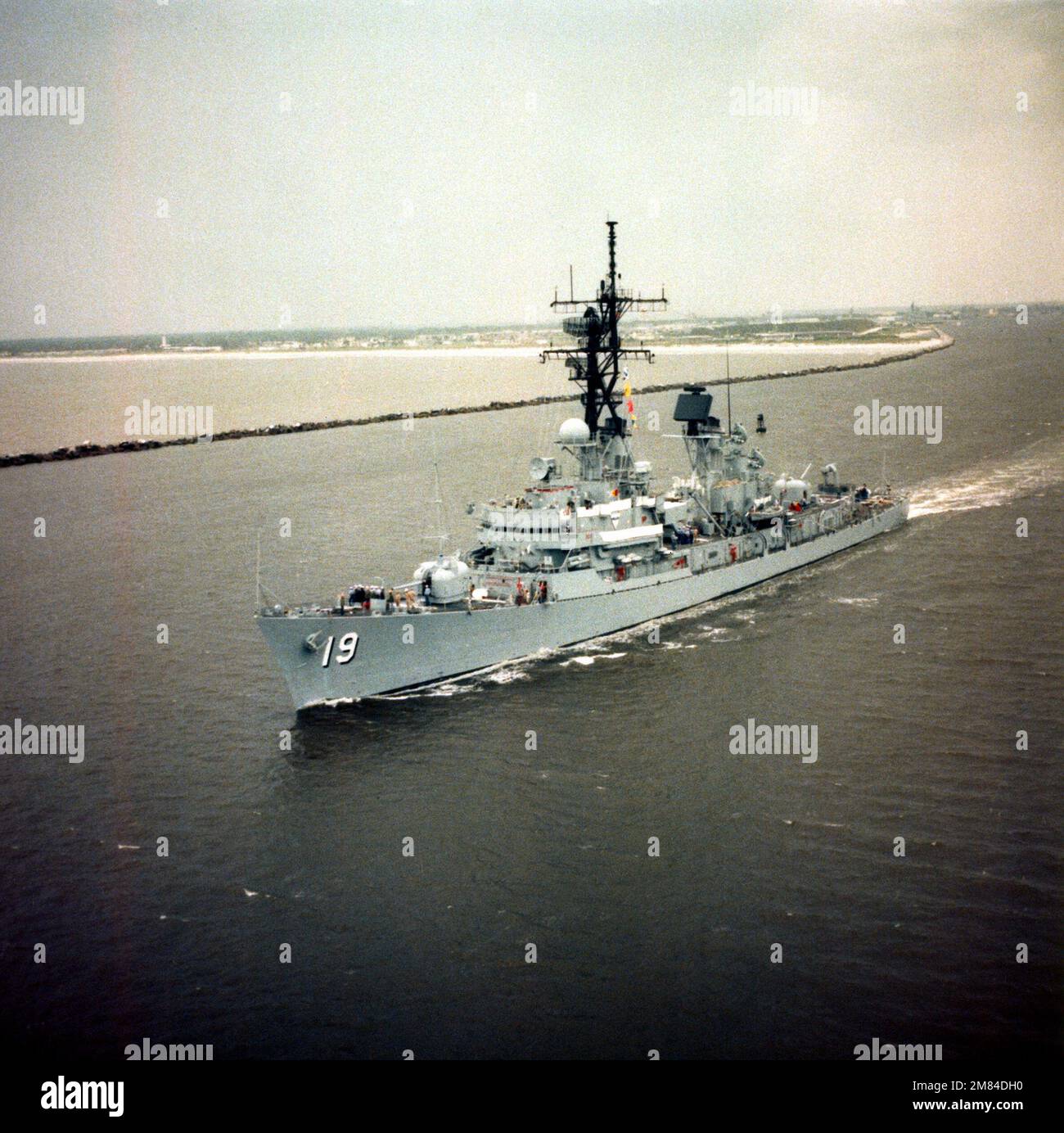 Shipboard radar hi-res stock photography and images - Alamy