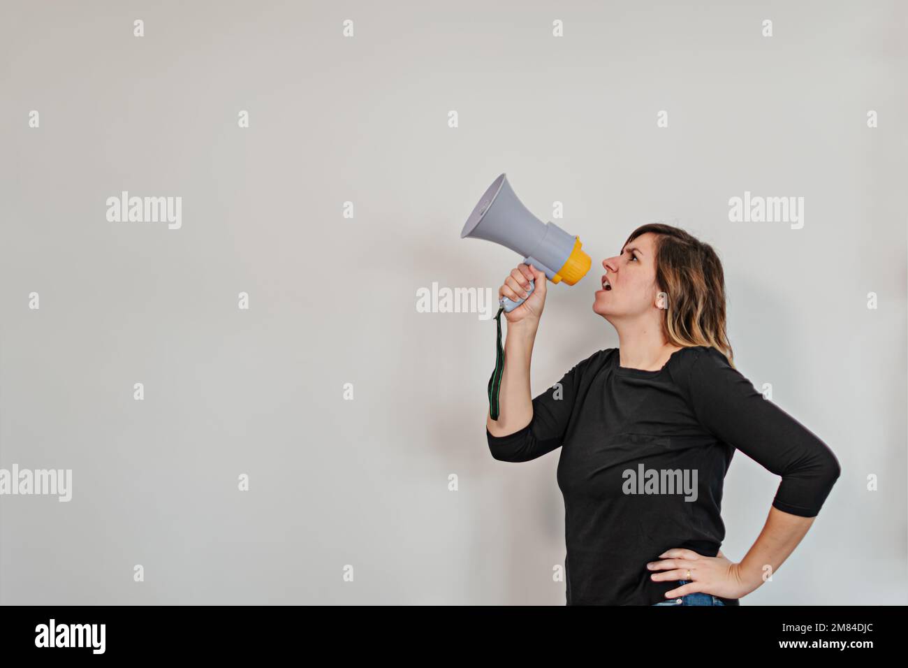 Angry woman shouting hi-res stock photography and images - Alamy