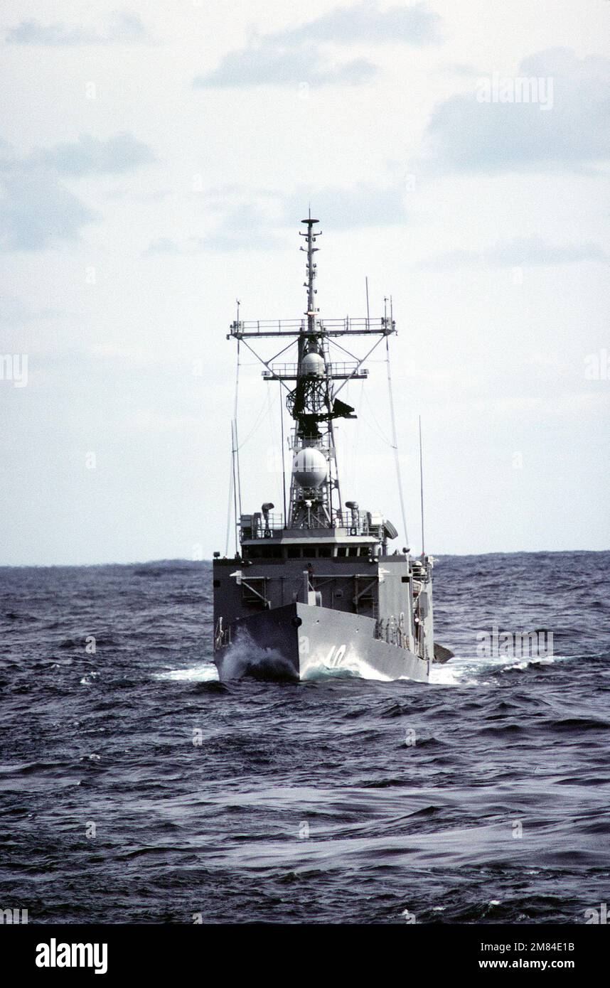 A bow view of guided missile frigate USS HALYBURTON (FFG-40) underway ...