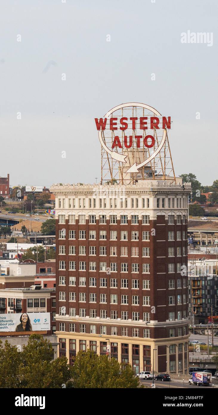 A vertical shot of the Western auto sign on a building in downtown ...