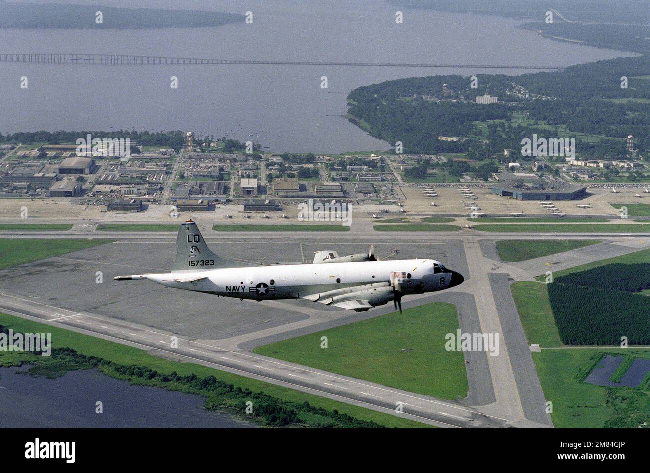 Modified aircraft hi-res stock photography and images - Alamy