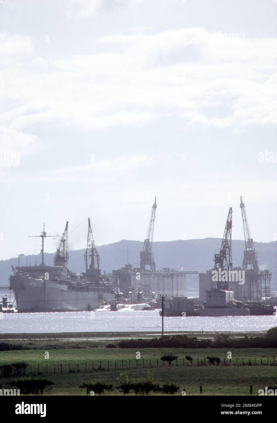Holy loch scotland submarines hi-res stock photography and images - Alamy