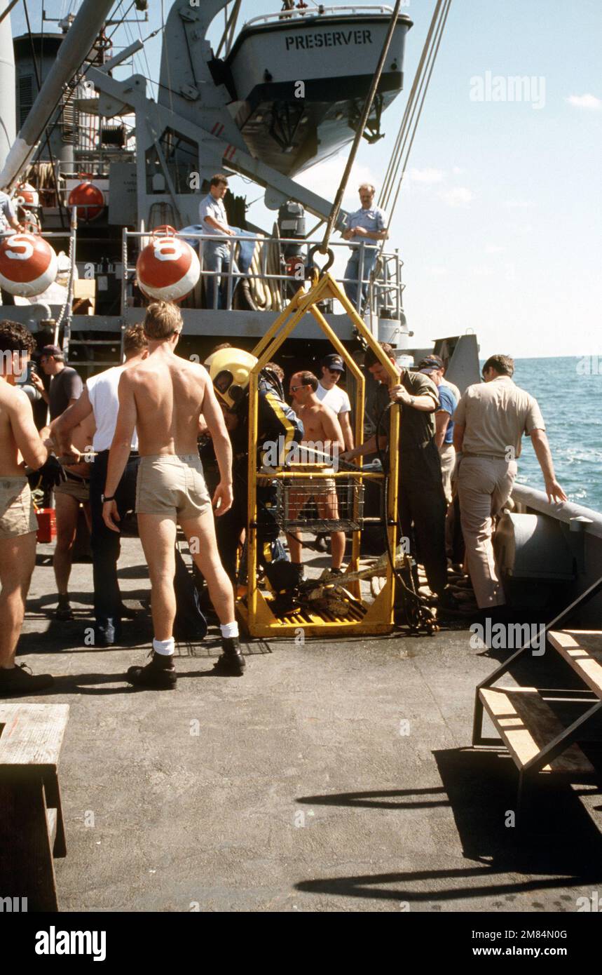 DN-ST-86-06835. Base: USS Preserver (ARS 8) Country: Atlantic Ocean ...