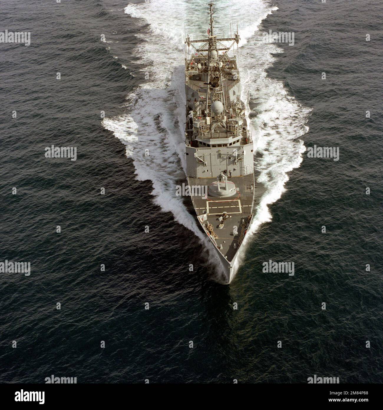 A bow view of the guided missile frigate RUBEN JAMES (FFG-57) underway ...