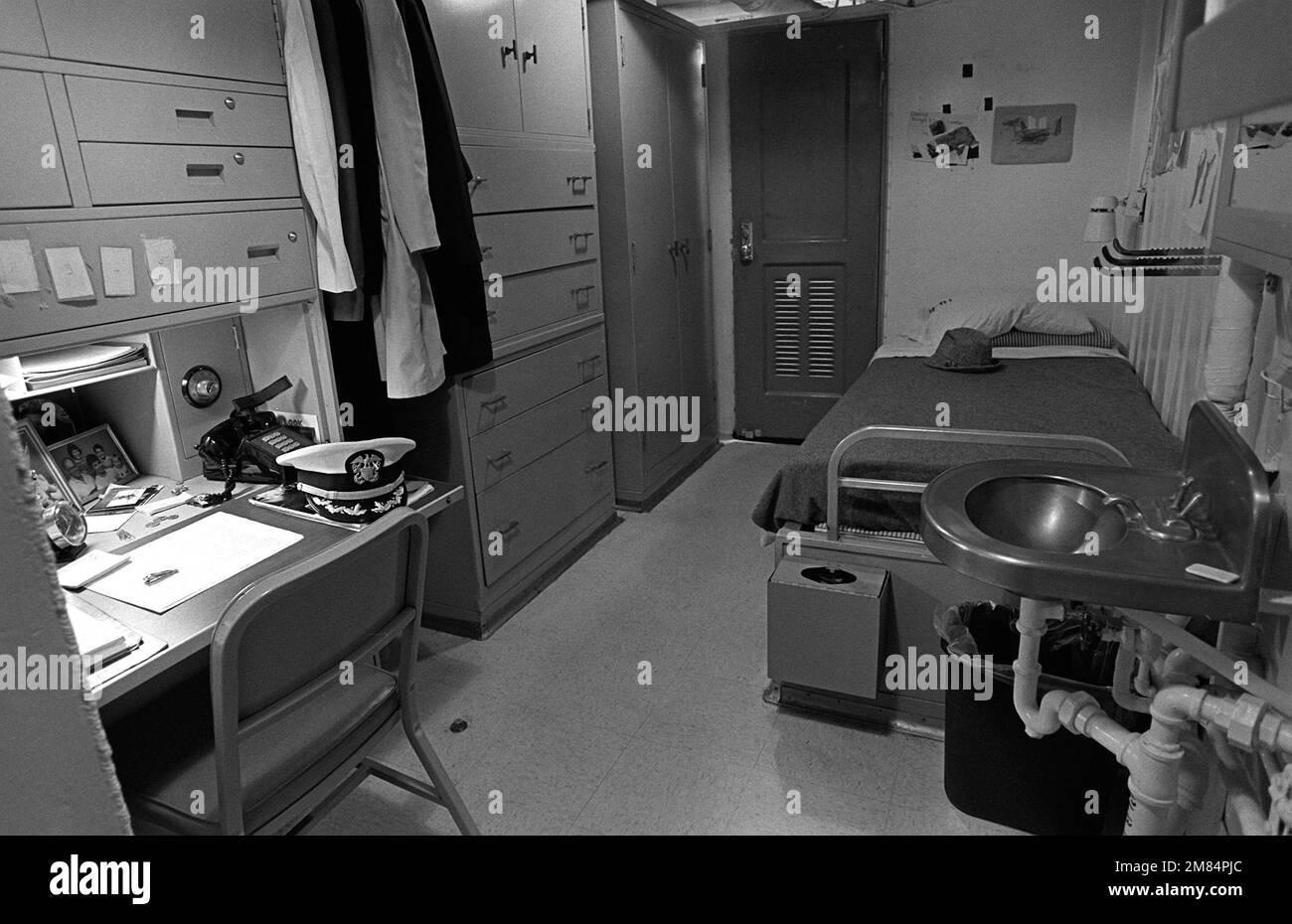 A Typical Senior Officers Stateroom Aboard The Battleship Uss Iowa Bb