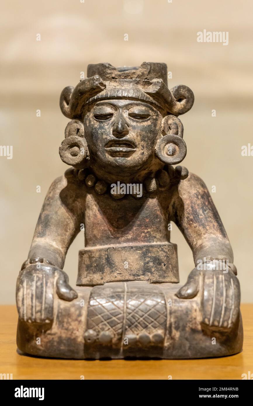 Pre-Hispanic Zapotec ceramic figure of a deity or other important ...