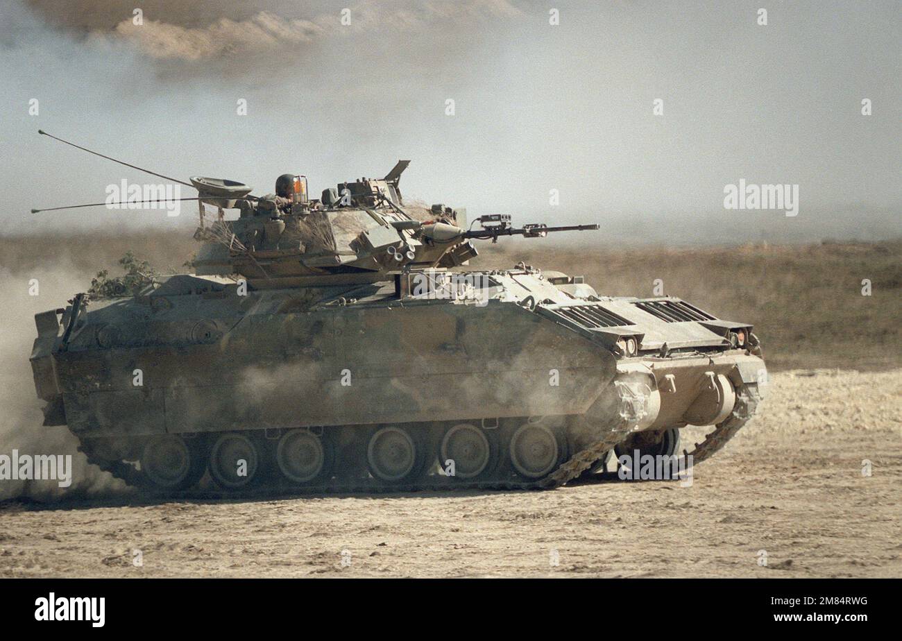 Bradley fighting vehicle system hi-res stock photography and images - Alamy