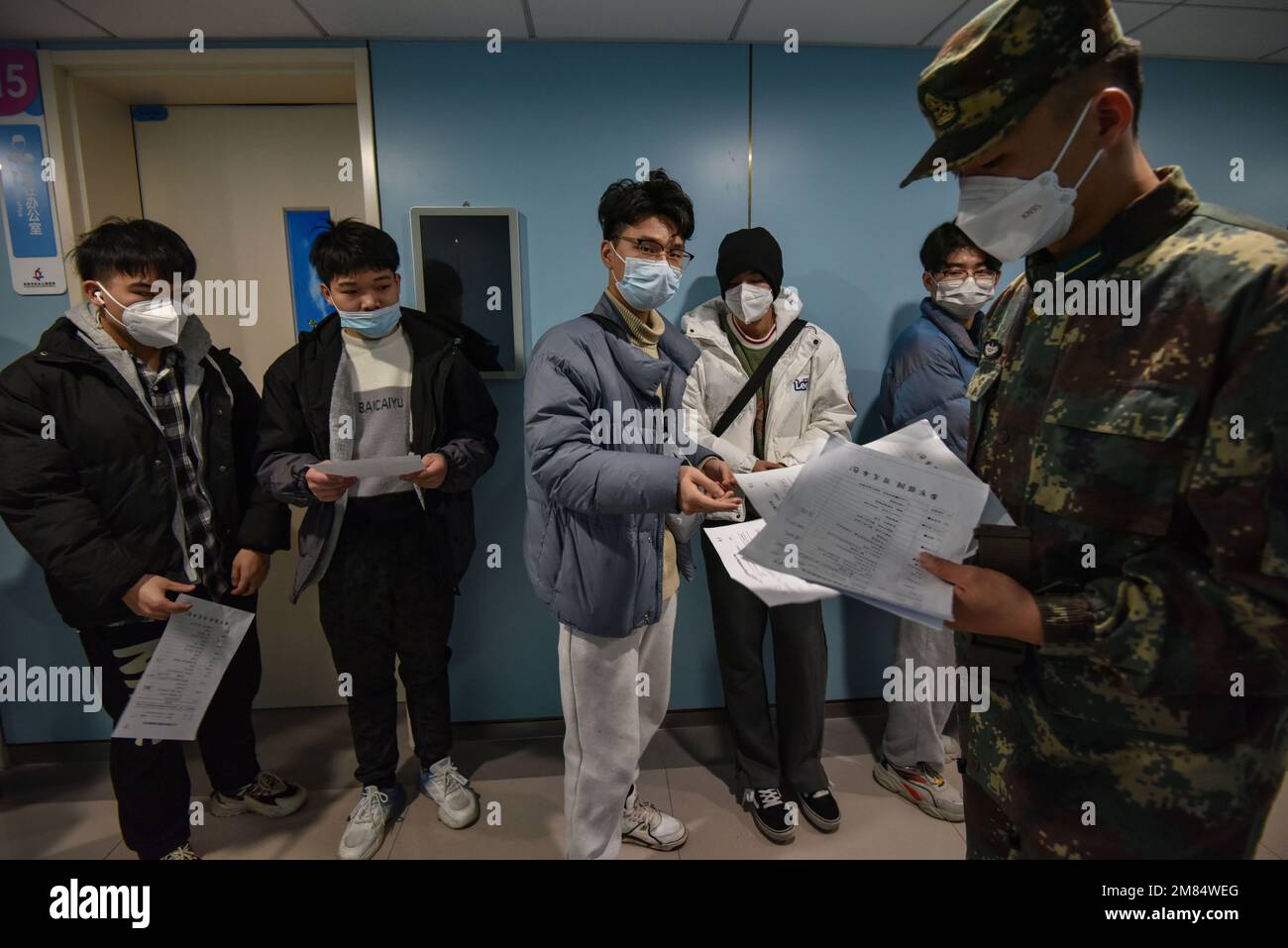 Military medical examination hi-res stock photography and images - Alamy