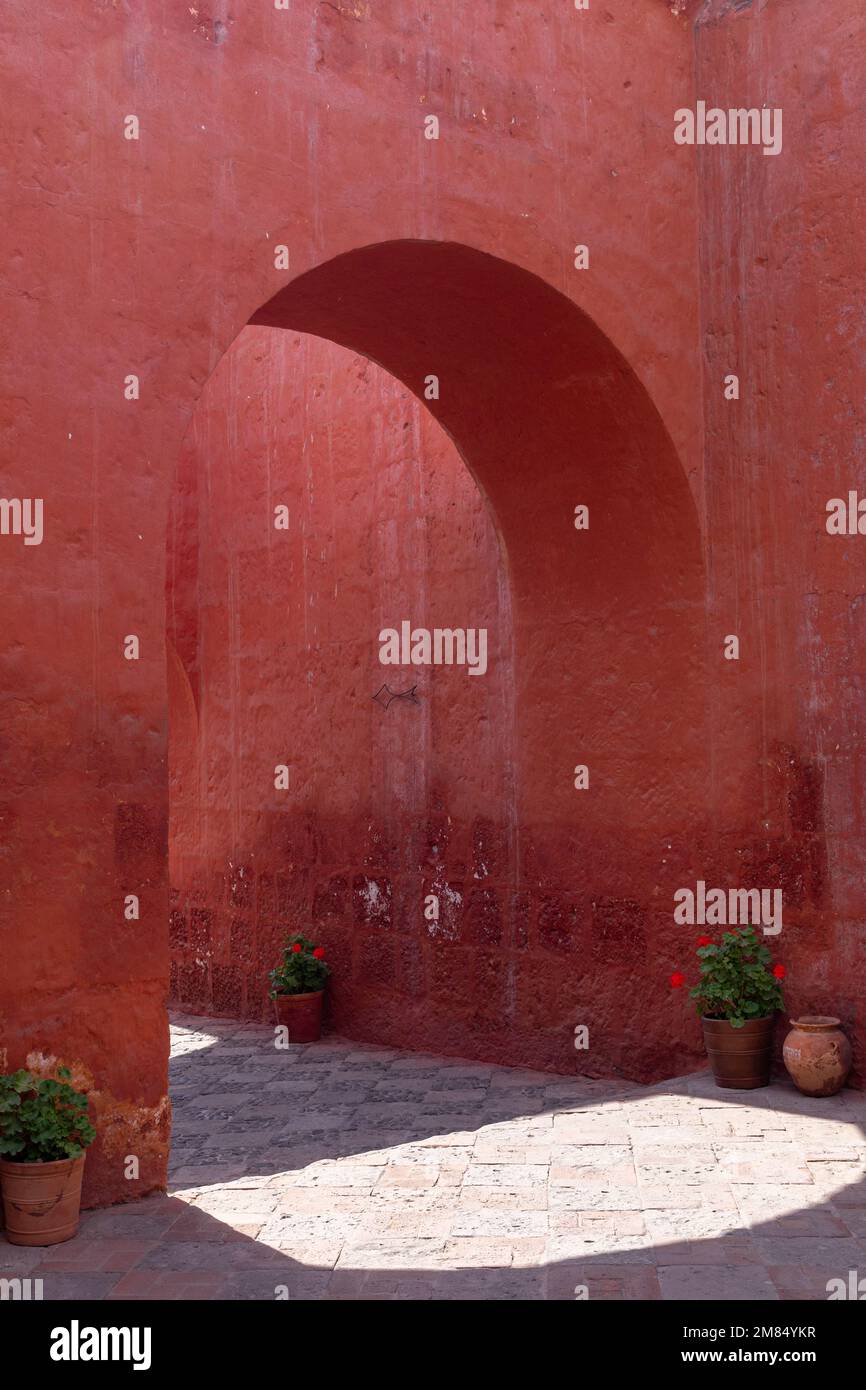 Colorful entrance to old mansion Stock Photo - Alamy