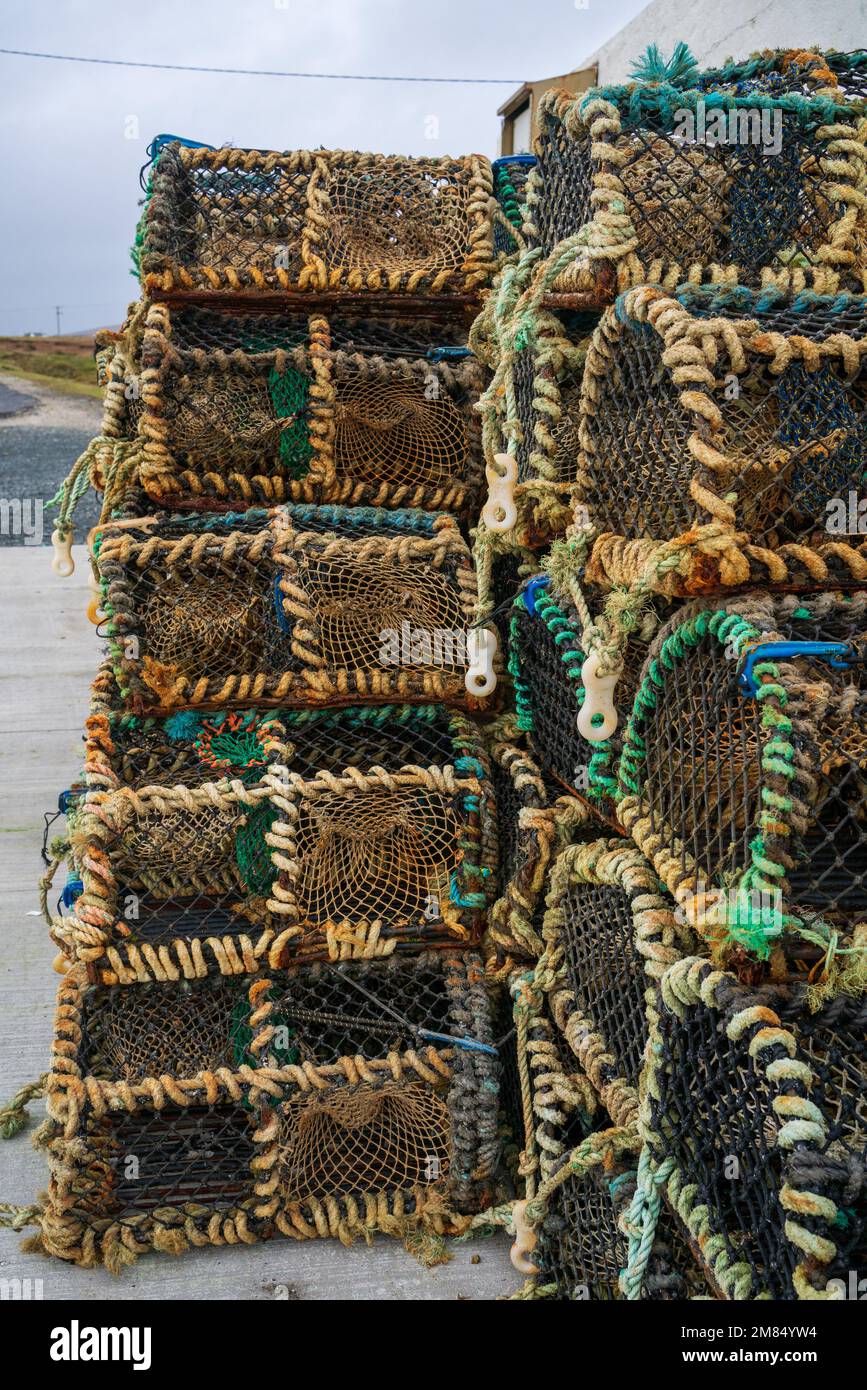 Fish trap ireland hi-res stock photography and images - Alamy