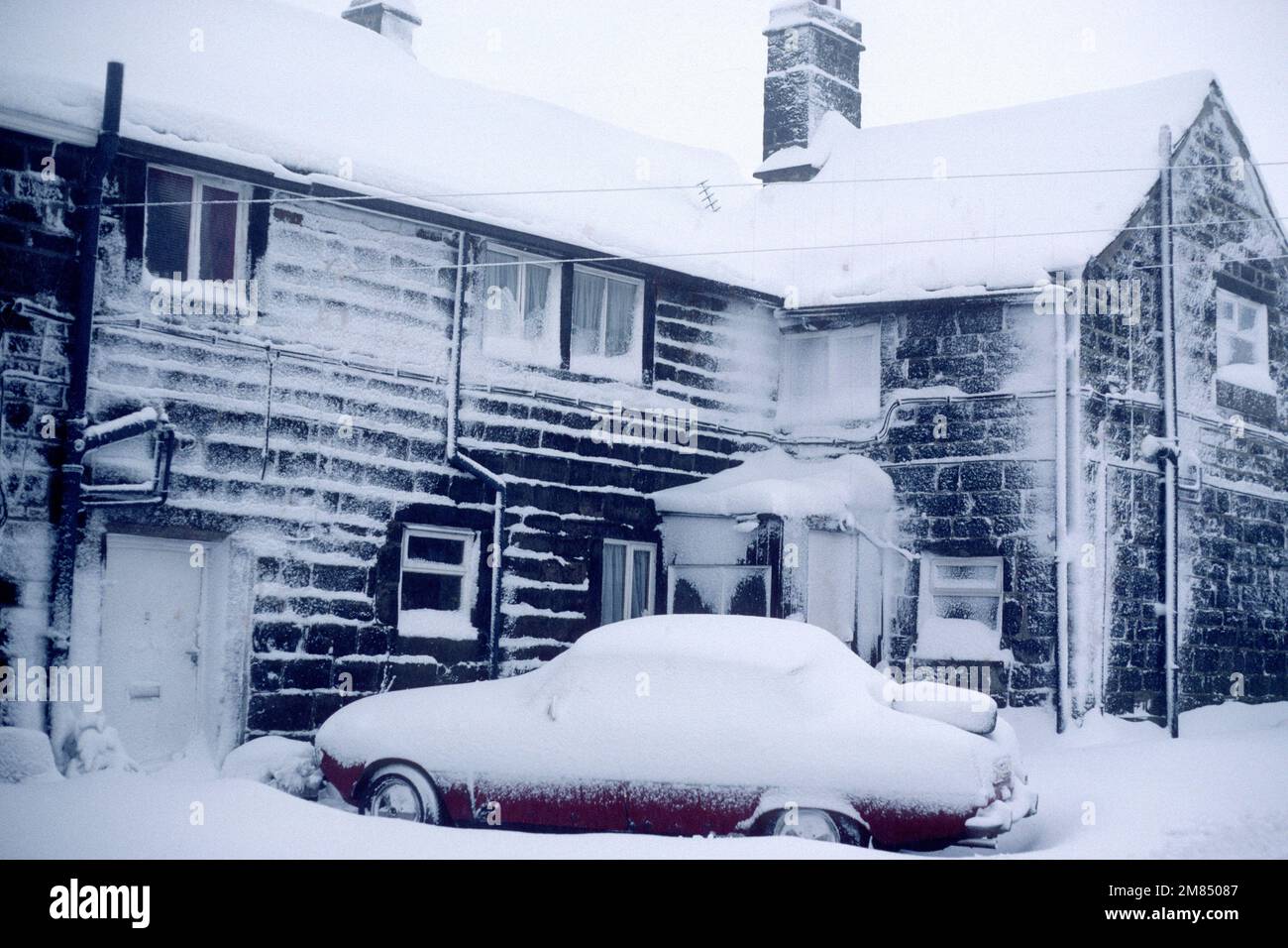 England snow 1980s hi-res stock photography and images - Alamy